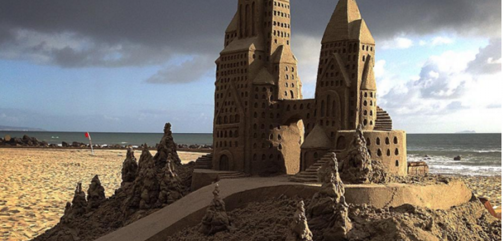 5 Sandcastles That Defy the Laws of Science - Awesome Ocean